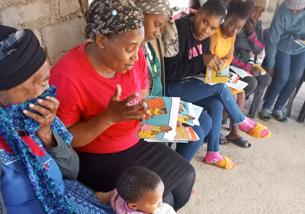 Read and Play at Home: Empowering Parents to Foster their Children's ...